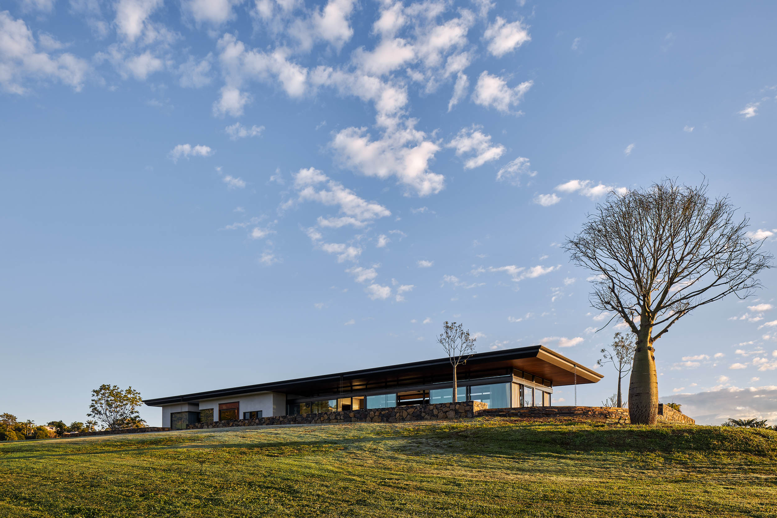 Grundy - Hammerhead Building